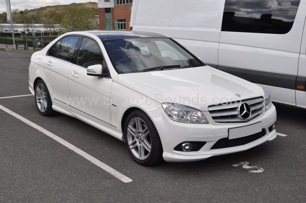 Mercedes_C180_2009_screen_upgrade_carplay - Source Sounds